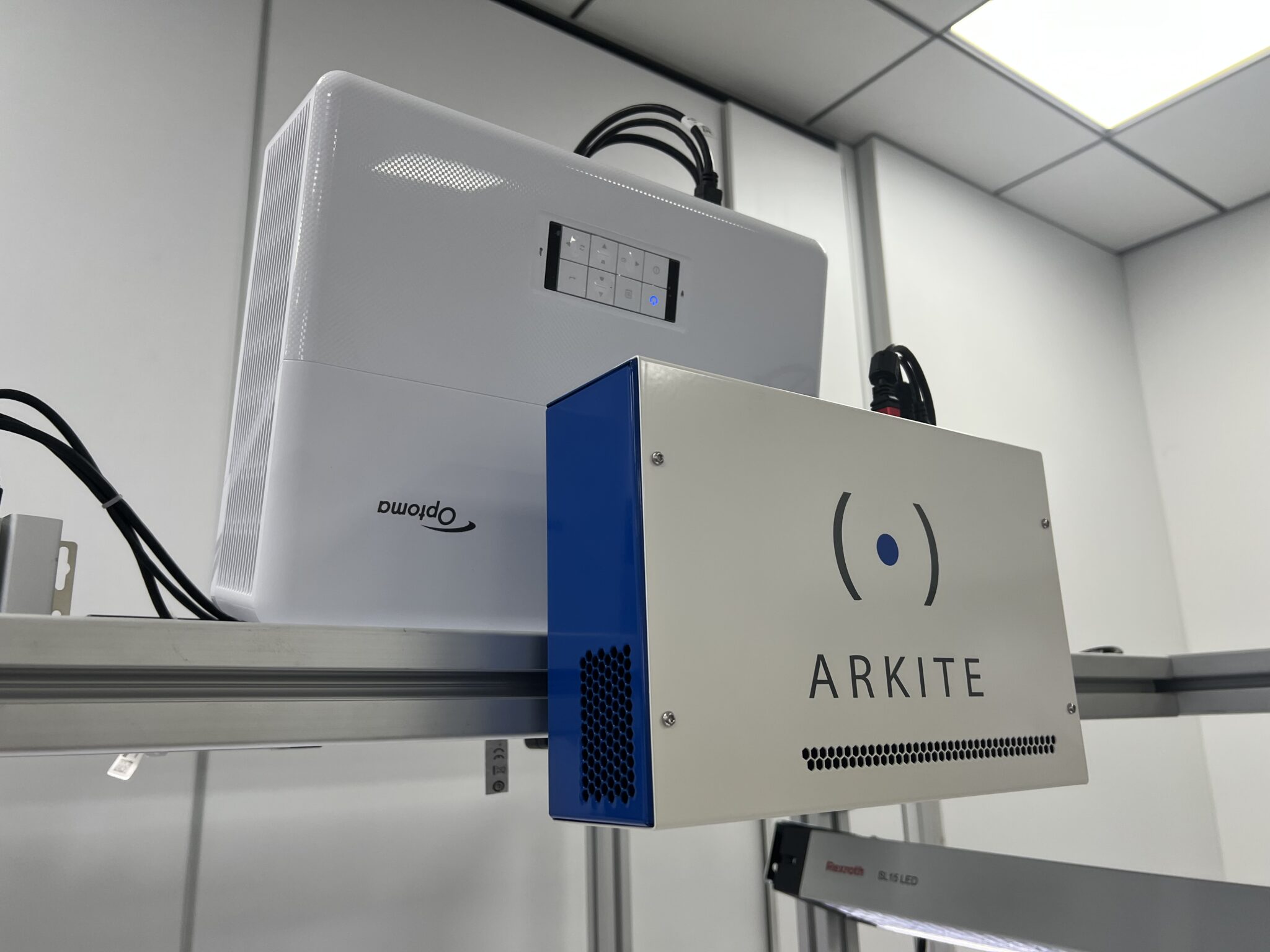 PCB assembly guidance in manufacturing - Arkite